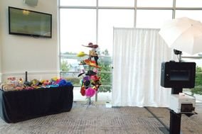 Memory Zone Photo Booth - Canada Wedding Guide