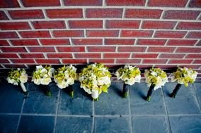 Creative Touch Wedding Flowers - Canada Wedding Guide