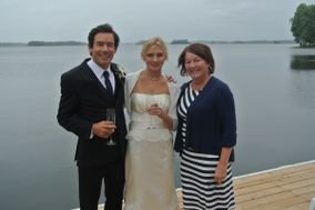 Elizabeth Wiggins, Life-Cycle Celebrant - Canada Wedding Guide